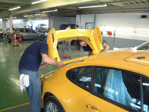 Porsche 993 Upgraded with GT2 Spoilers | Design 911