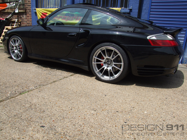 Porsche 996 Turbo with 19" OZ Ultraleggera Alloy Wheels | Design 911