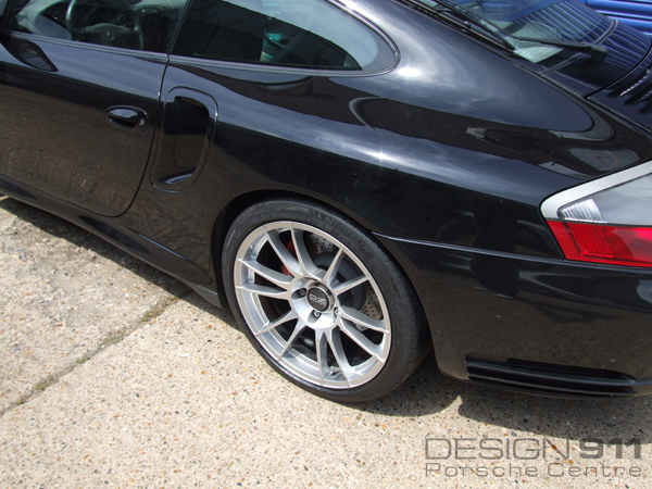 Porsche 996 Turbo with 19" OZ Ultraleggera Alloy Wheels | Design 911