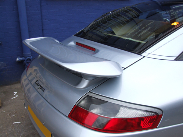 Porsche 996 with Silver spoiler | Design 911