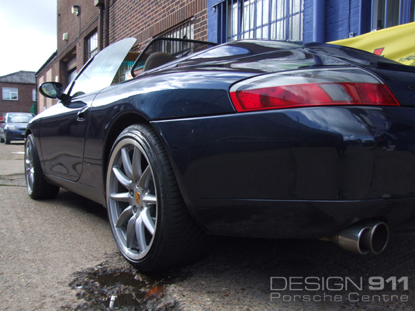 Porsche 996 Cabrio Carrera 2 with 19" Style 519 wheels | Design 911