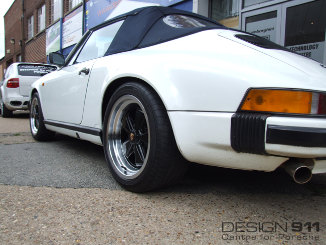 Porsche 911 Carrera with 17" Style 170 Fuchs Replica Alloy Wheels ...