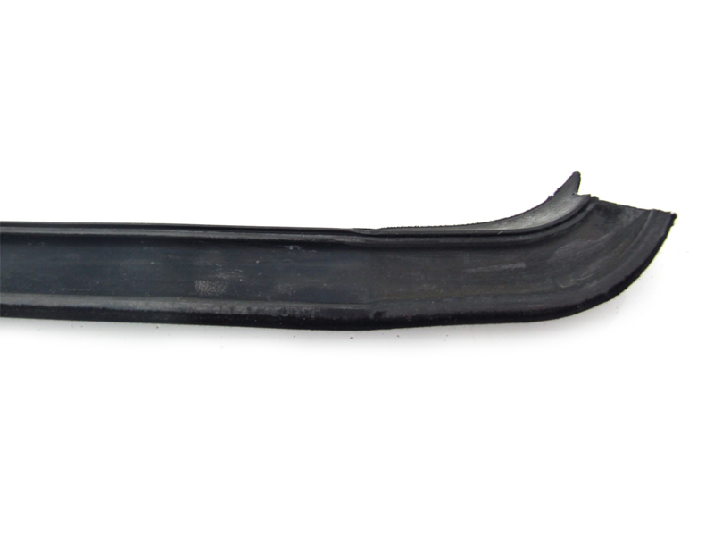 Porsche 970 Panamera Front door gasket moulding 97053755501 97053755601 ...