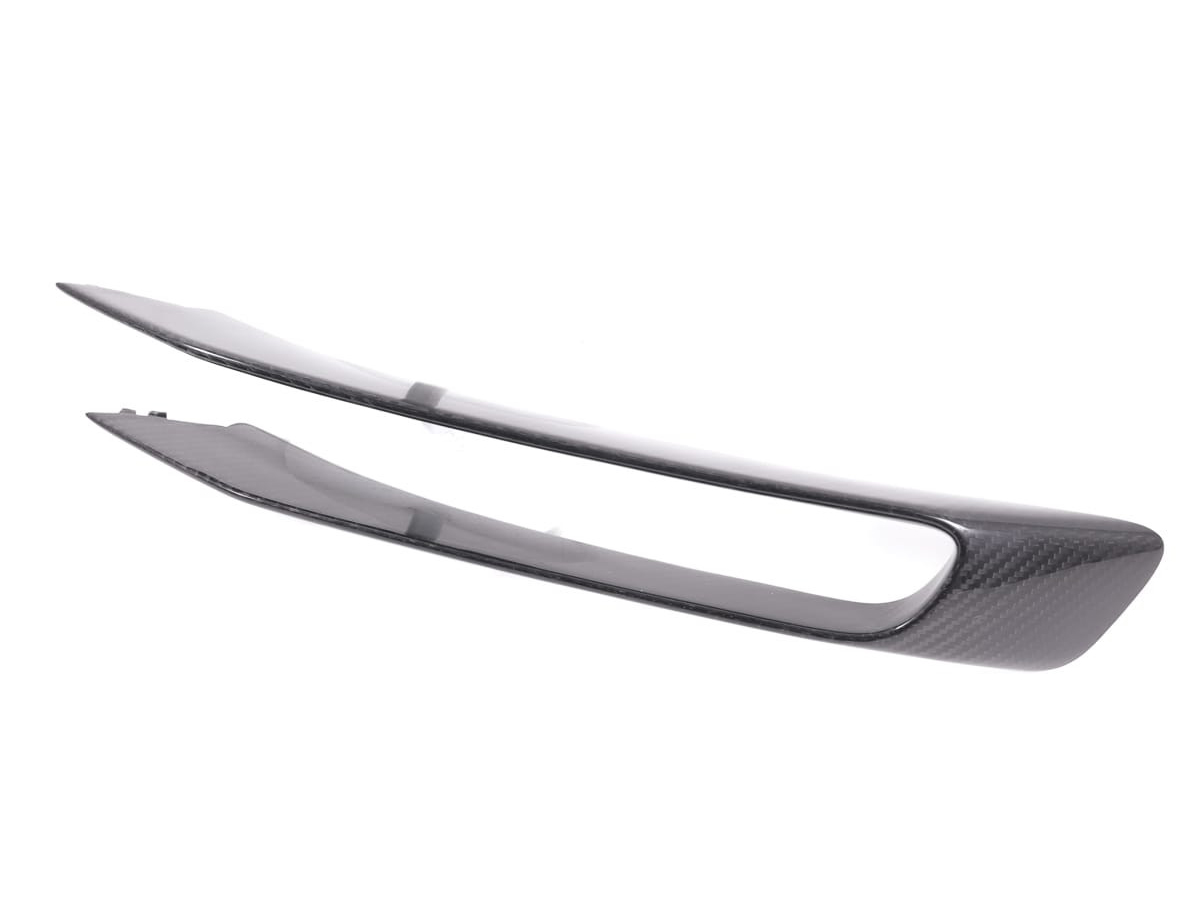 Porsche 958 Cayenne Frontstoßstange Seitenluftkanal geschlossen ...