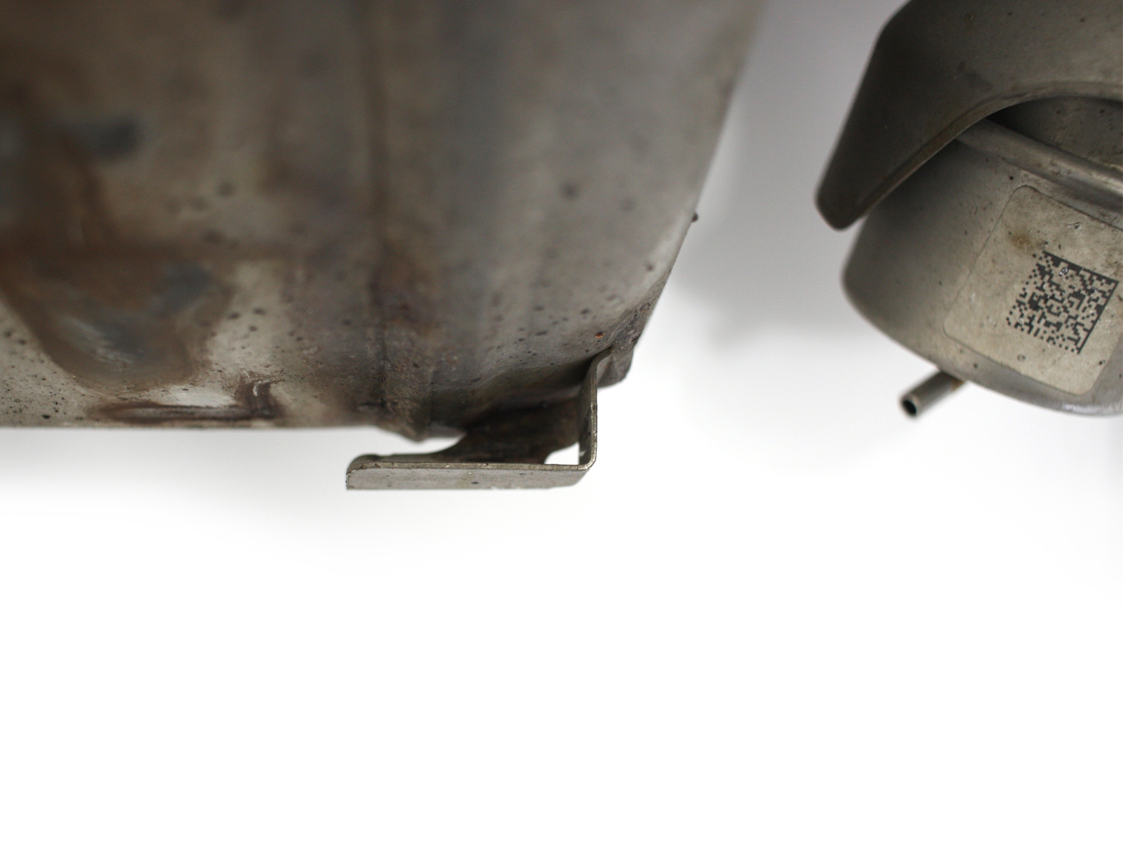 二手排气消声器，左侧和侧面带排气管。保时捷 718 Boxster / Cayman 982251051F 982251052F ...