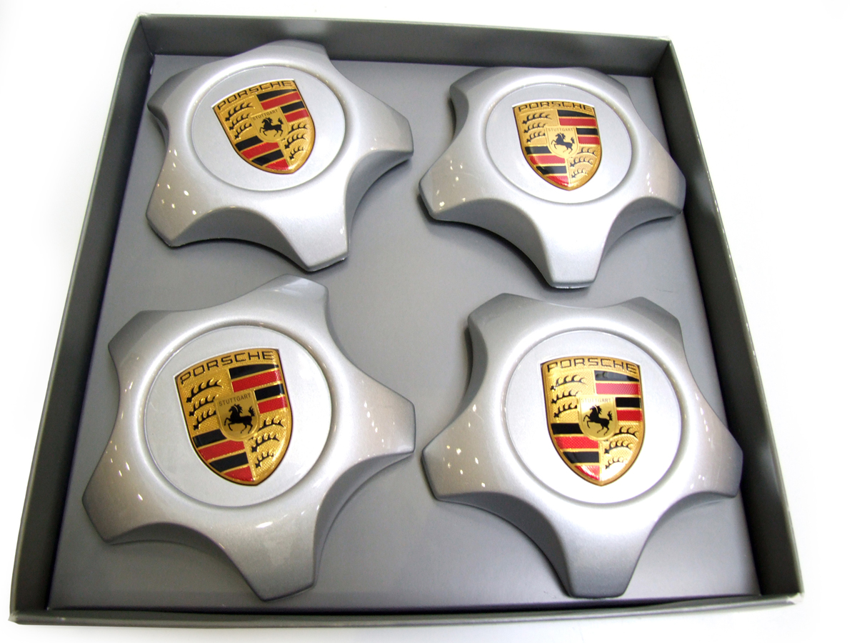 Wheel caps in Platinum (satin-gloss) with coloured Porsche Crest for ...