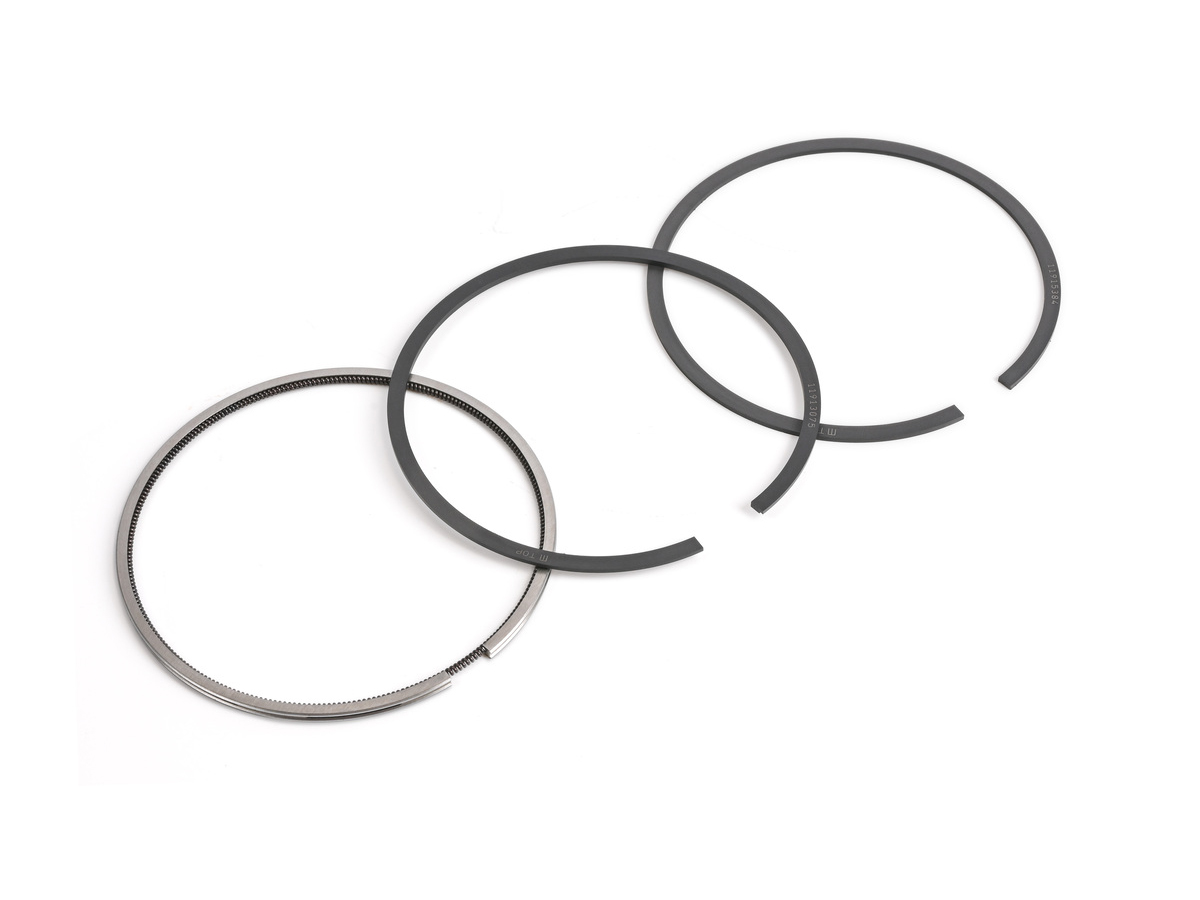 Porsche 928 4.7L Engine piston ring set 92810390611 - 92810390611 ...