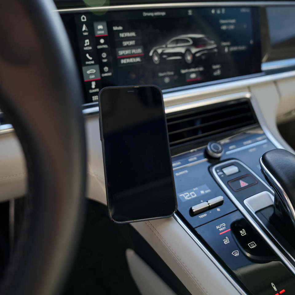 ExactFit Magnetic Phone Mount. Porsche 971 Panamera - PM0198LS | Design 911