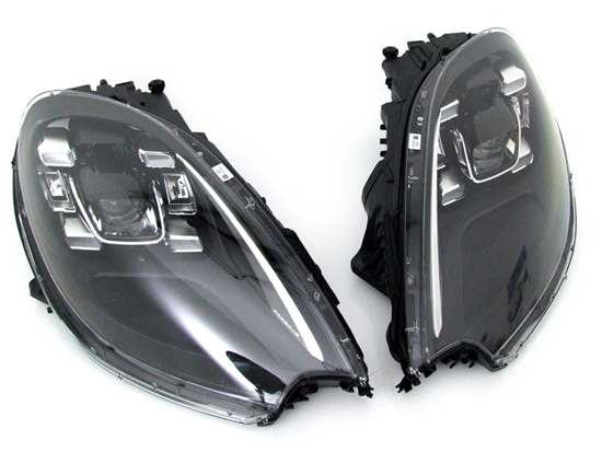 Black led headlamps Porsche Macan LHD - 95B04490092 | Design 911