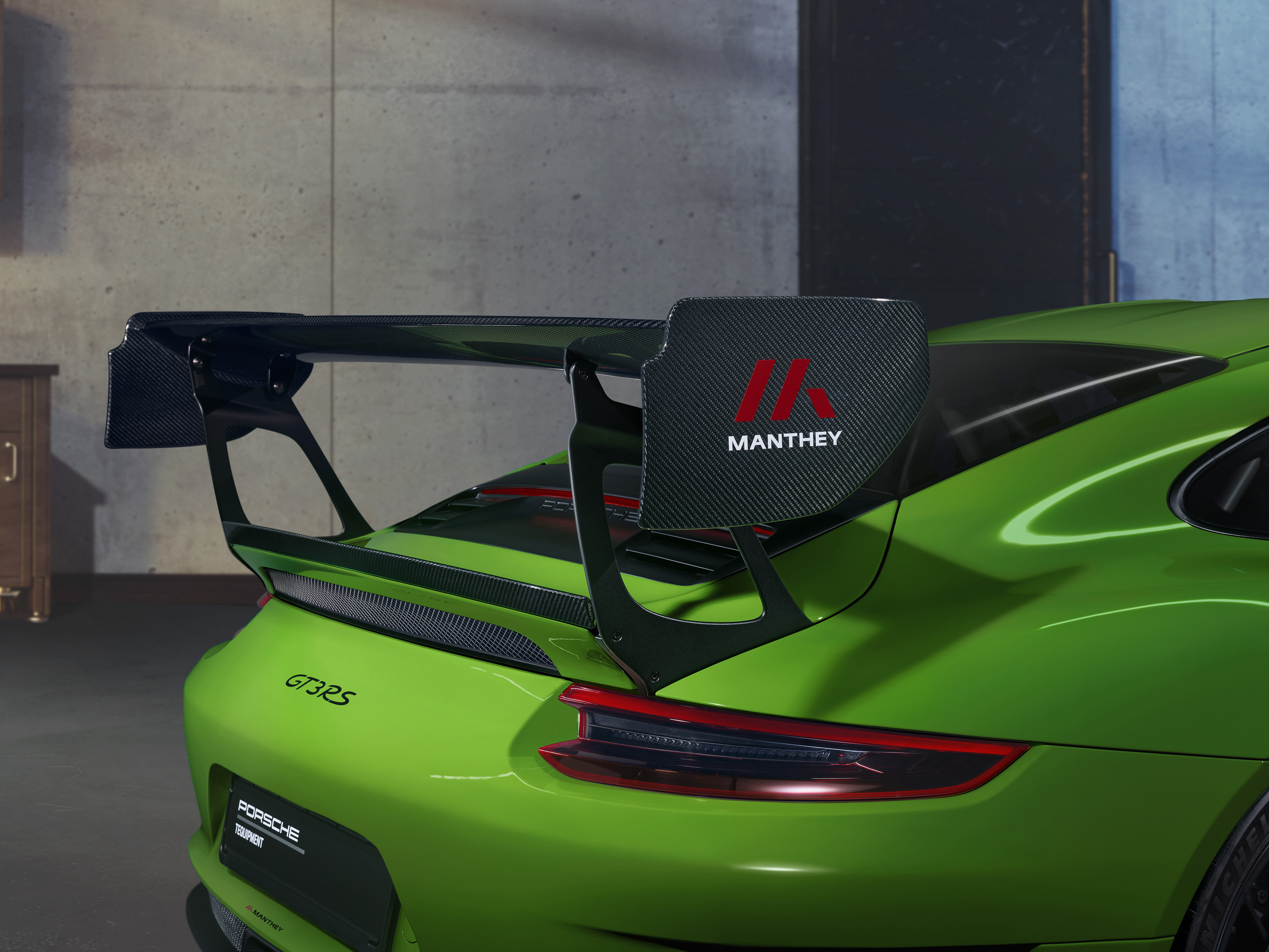 Manthey Performance Aerokit. Porsche 991.2 GT3 RS with GT3 RS Wheel Set ...