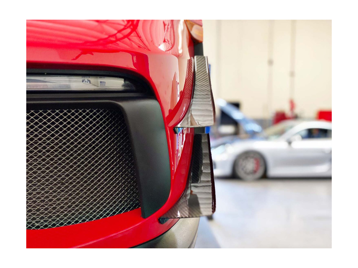 Carbon fibre front bumper dive plane kit for Porsche 991.2 GT3 / GT3 RS ...