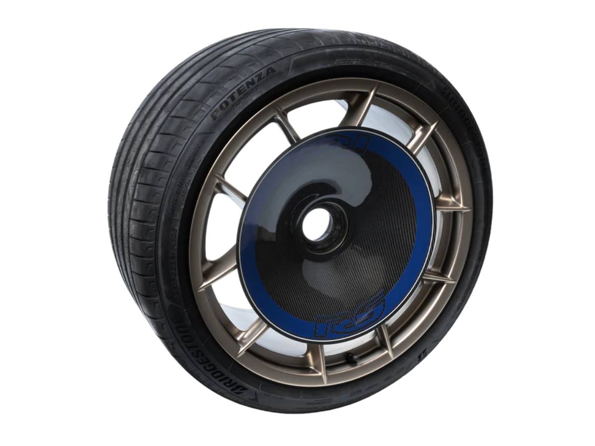 Aero disc rear wheel carbon fibre for magnesium wheels. Porsche 992 GT3 ...