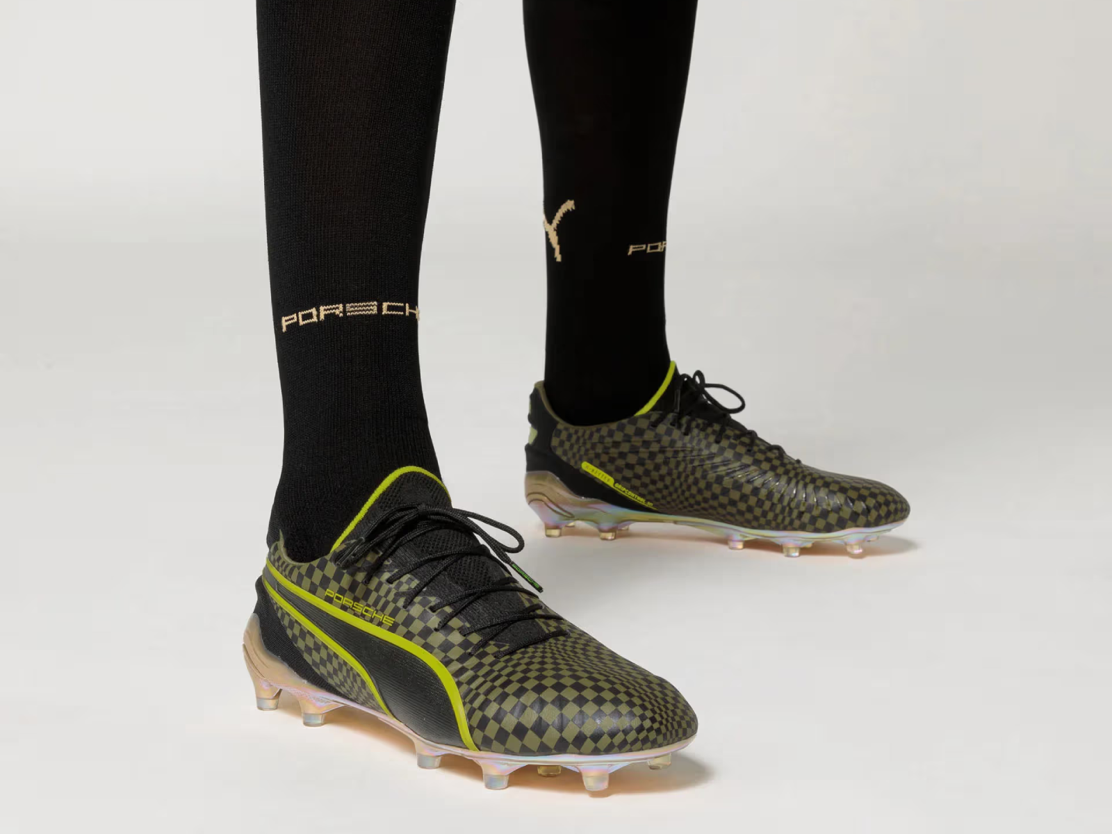 Football Boots with Iconic Pascha Pattern - 911 Spirit 70 ...