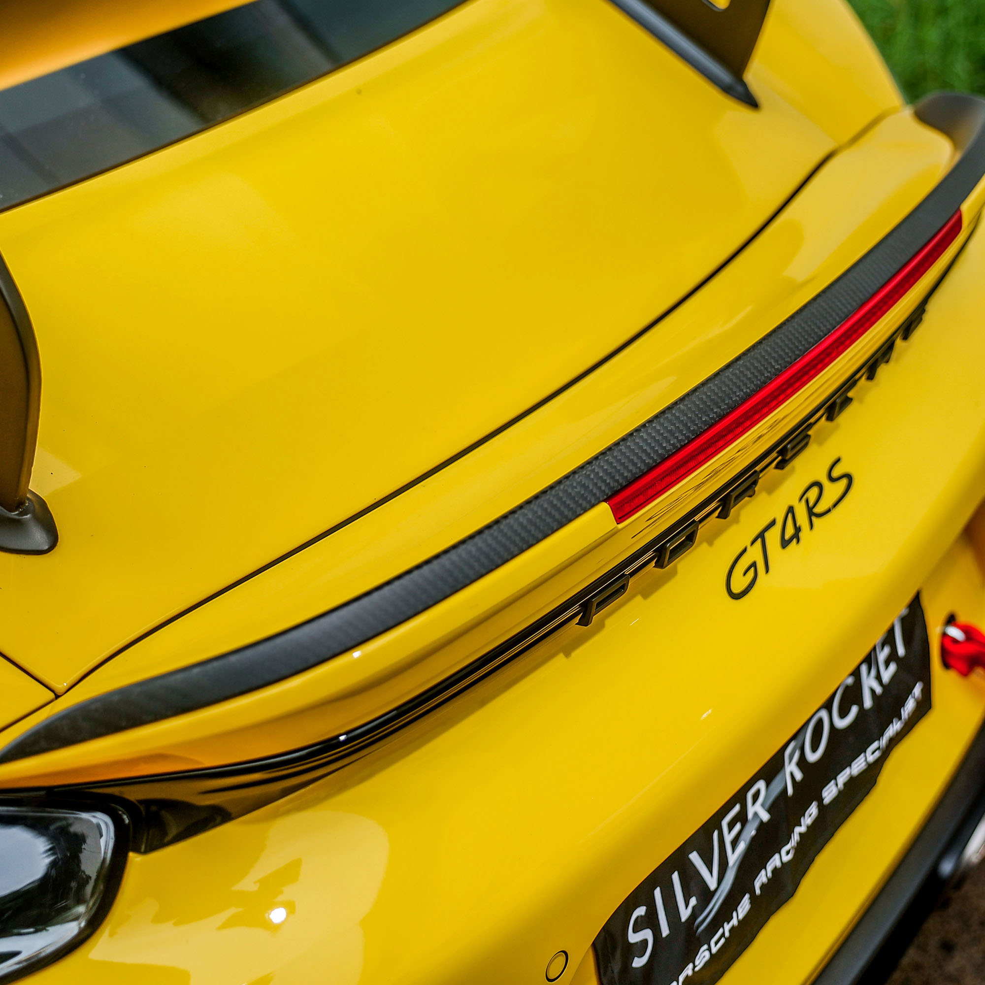 Rear spoiler gurney flap dry carbon fibre. Porsche Cayman GT4 RS ...
