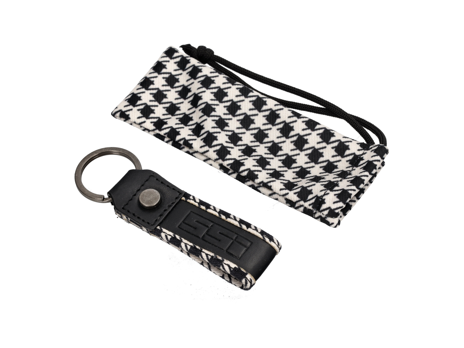 Classic leather keyring with checked frabric SSI. SSI001 - SSI001 ...