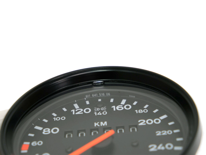 Speedo 260KHM Porsche 911 1980-89 - 911641516FX | Design 911