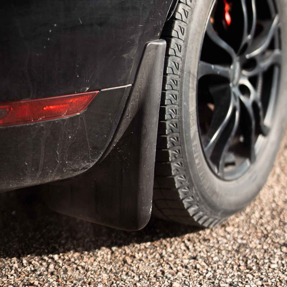Mud flap kit front and rear. Porsche 95B Macan - E389 | Design 911