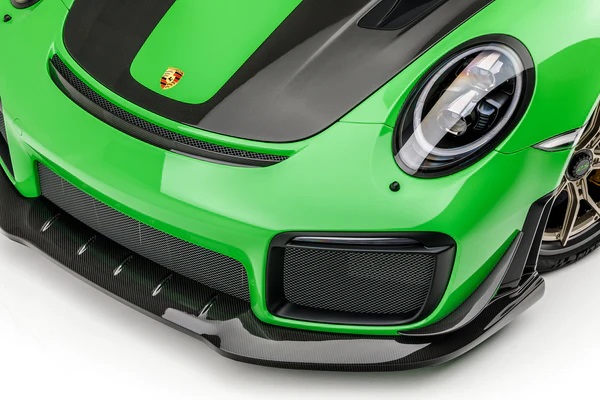 Front bumper lower spoiler in high gloss carbon fibre. Porsche 991.2 ...