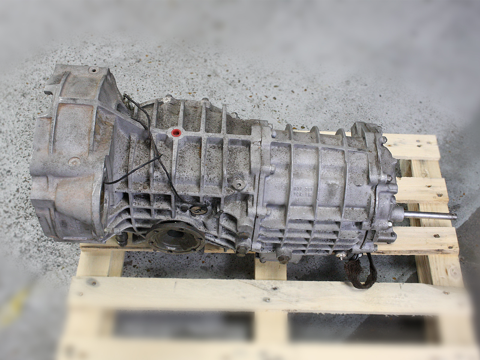 Porsche (911) 930 3.3L Turbo 4 speed gearbox Used - 93030001034/1 ...