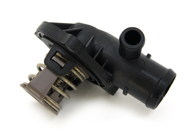 Porsche Cayenne Diesel Water pump thermostat housing with insert and ...