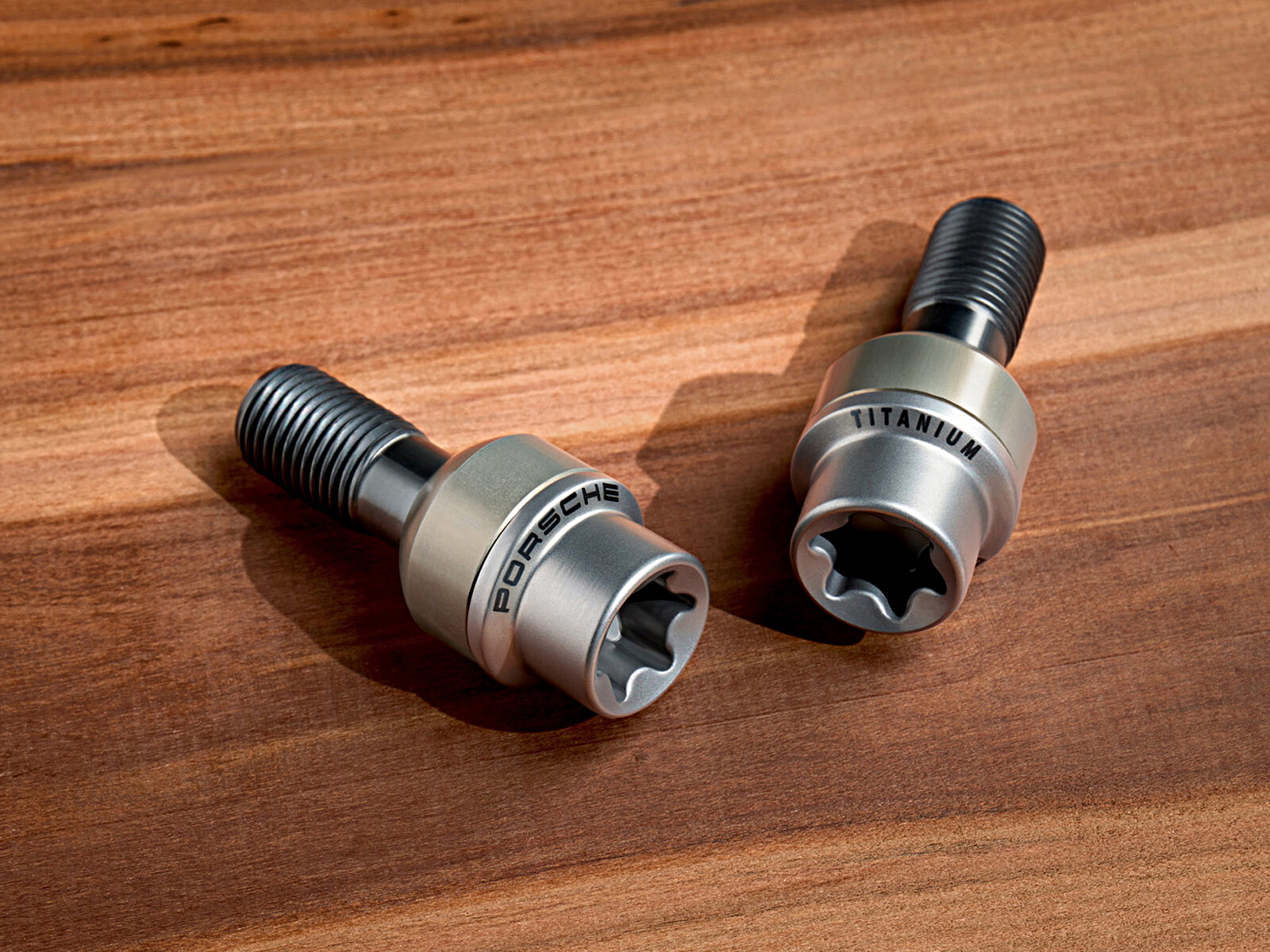 Titanium wheel bolts, Pack of 20. Porsche 992.2 WHT010249C - WHT010249C ...