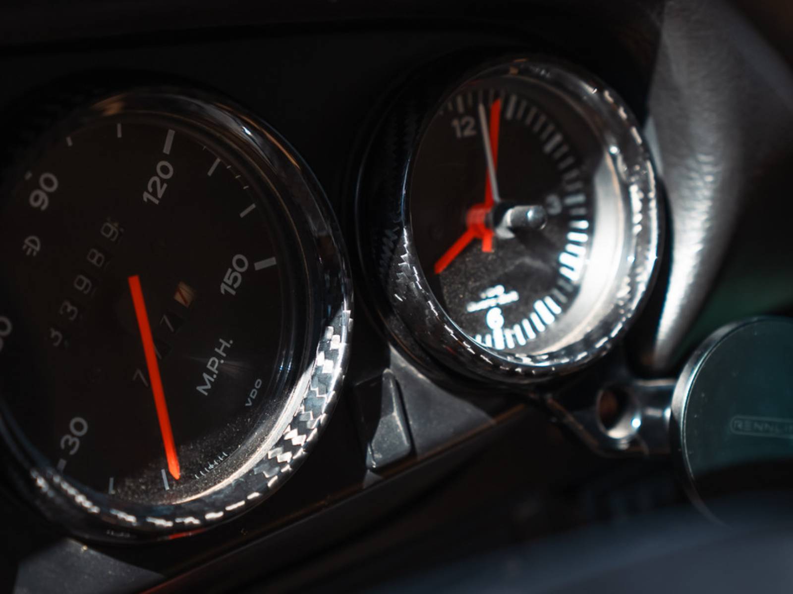 Gauge bezels carbon fibre by Rennline. Porsche 911 / 912 / 930 / 964 ...