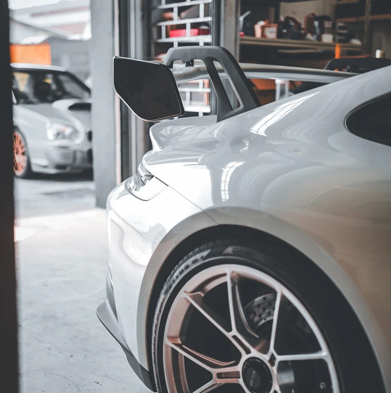 Rear wing end plates carbon fibre. Porsche 992 GT3 - 9GT827867/1 ...