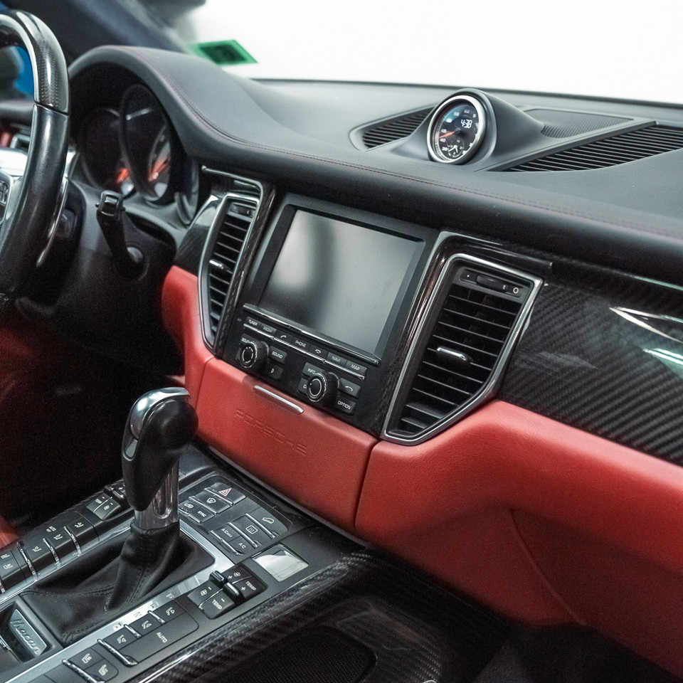 Rennline dash trim trim kit carbon fibre. Porsche 95B.1 Macan LHD ...