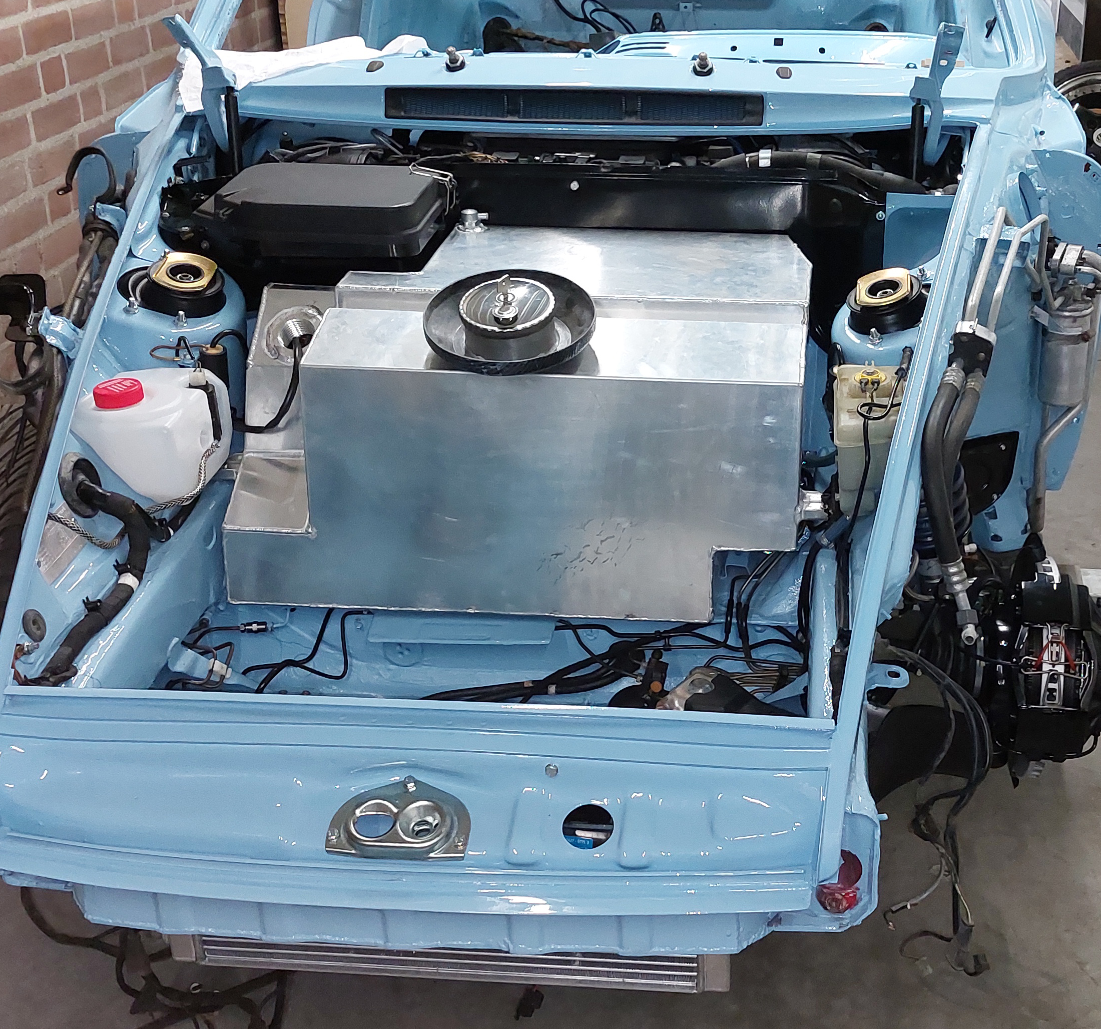 Fuel tank with centre filler for retro & back dates. Aluminum Porsche ...