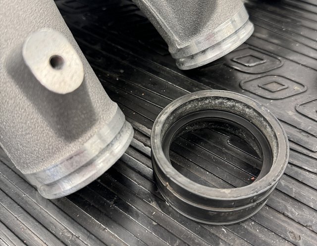 Engine inlet sleeve kit Powerflex. Porsche 996 GT3 / 997.1 GT3 - PFR57 ...